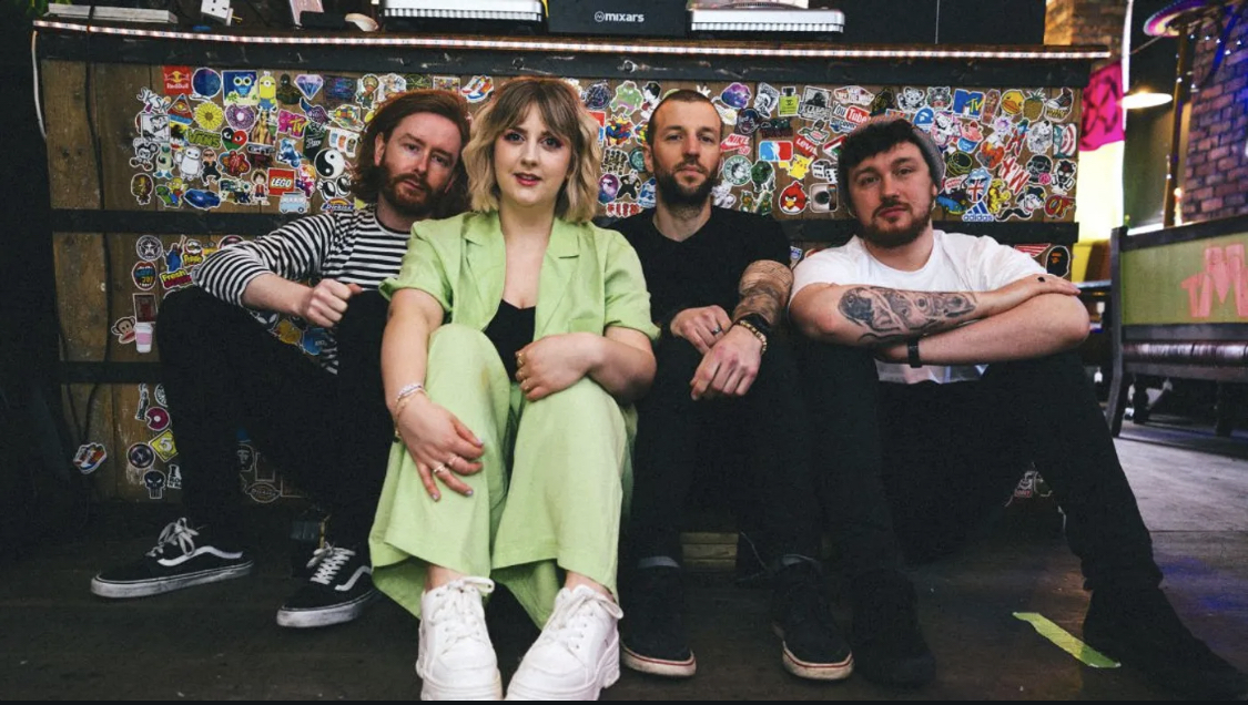 Sneaky Pete's » Blog Archive Go To Girl Into Yesterday Super French ...